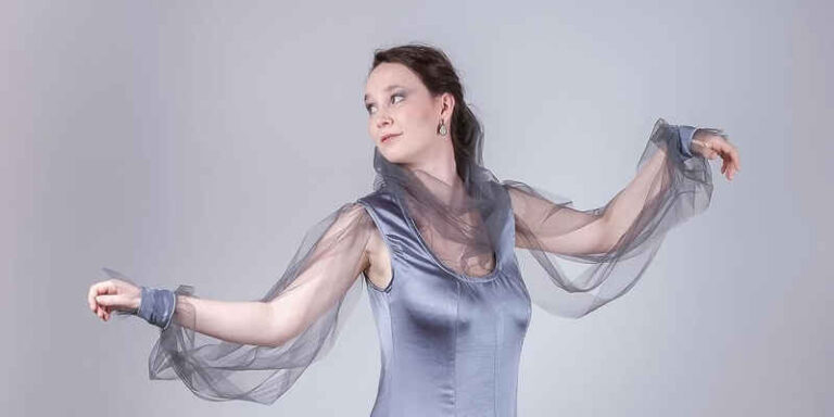 Zoë Më desvela la canción con la que competirá por Suiza